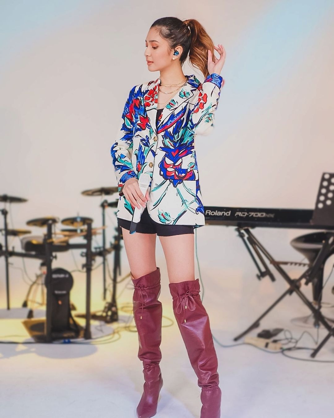 Baru Lulus S2 Harvard, Ini 5 Fakta tentang Mikha Tambayong yang ...