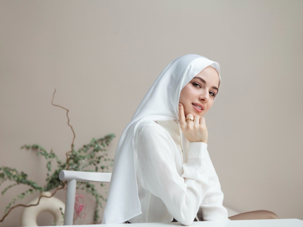 Cocok Diterapkan saat Bukber dan Silaturahmi, Ini Tren Makeup Ramadan ...