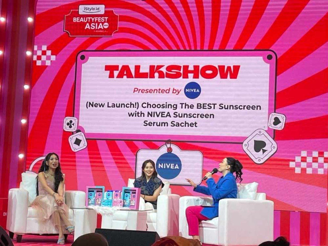 Praktis dan Ekonomis, NIVEA Sunscreen Serum Rilis Kemasan Sachet ...