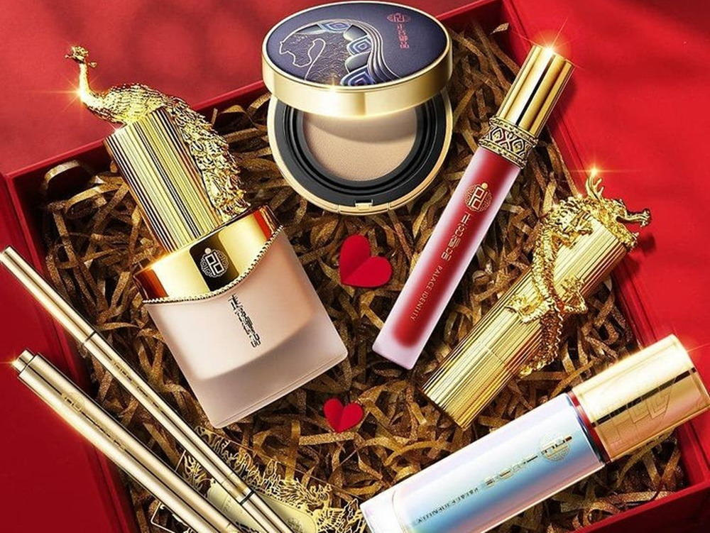 5 Brand Makeup Cina dengan Desain Kemasan Menarik yang Patut Kamu ...