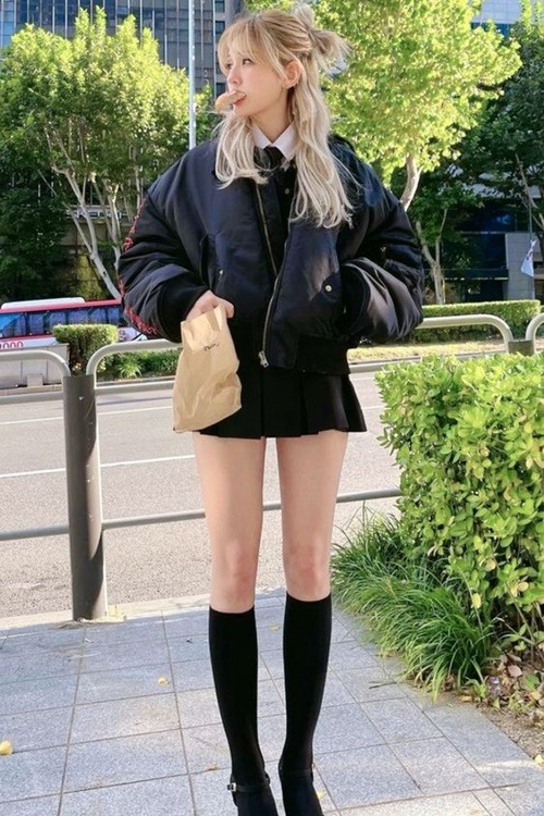 Preppy Style ala Idol K-pop untuk Inspirasi Penampilan yang Chic Saat ...