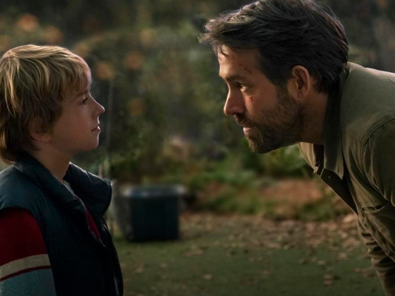 Review Film: The Adam Project, Menjelajah Waktu Demi Menyelamatkan Bumi ...