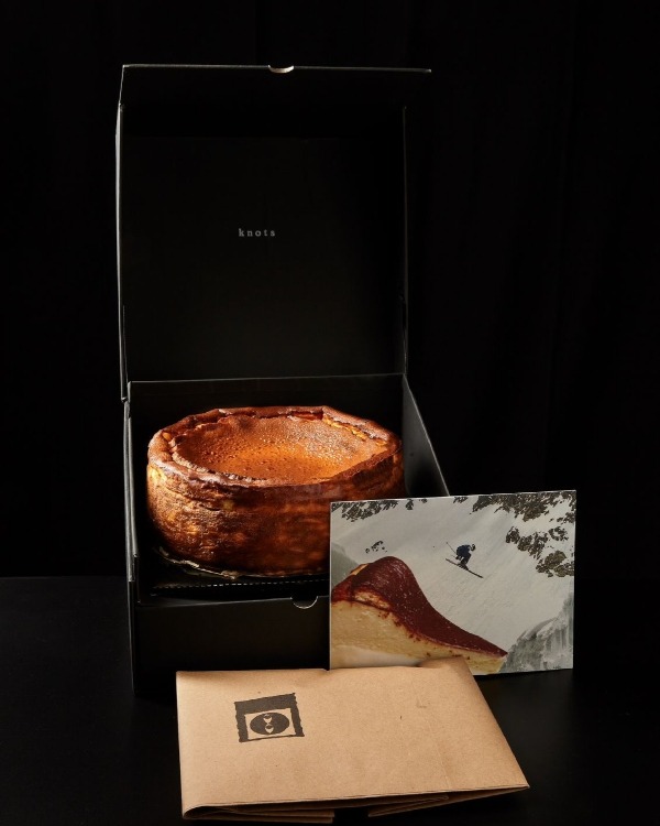 KNOTS hingga Artirasa, ini Rekomendasi Basque Burnt Cheesecake yang ...