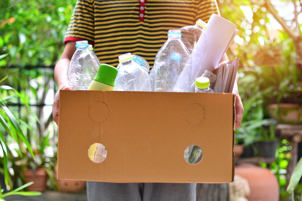 Jarang Diketahui, Sebenarnya Bagaimana Cara dan Proses Daur Ulang Sampah Plastik? - Beauty Journal