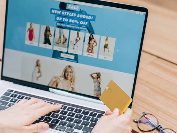 5 Cara Menjadi Smart Shopper Agar Belanja Online Tetap Hemat & Aman! - Beauty Journal