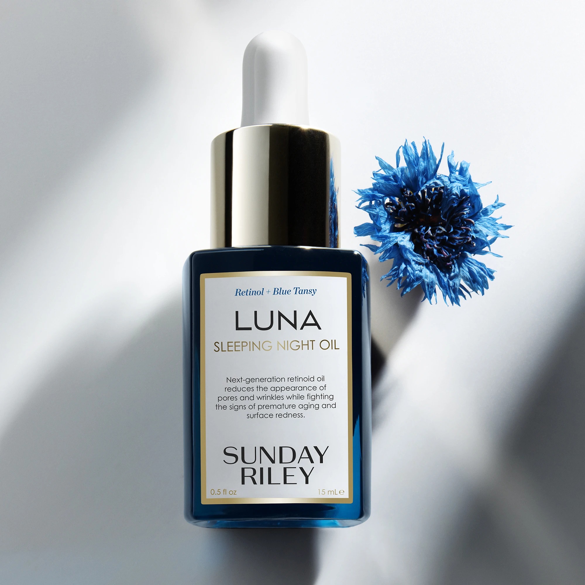 Dari Clay Mask hingga Pelembap, Berikut Skin Care Berkandungan Azulene ...