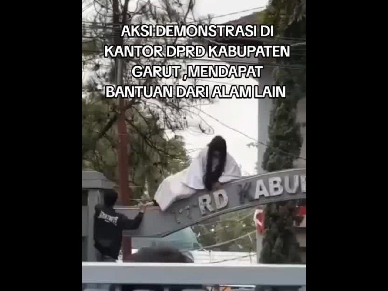 POV Warga TikTok: Demo Core Warga Indonesia yang Lucu dan Bikin Ngakak ...