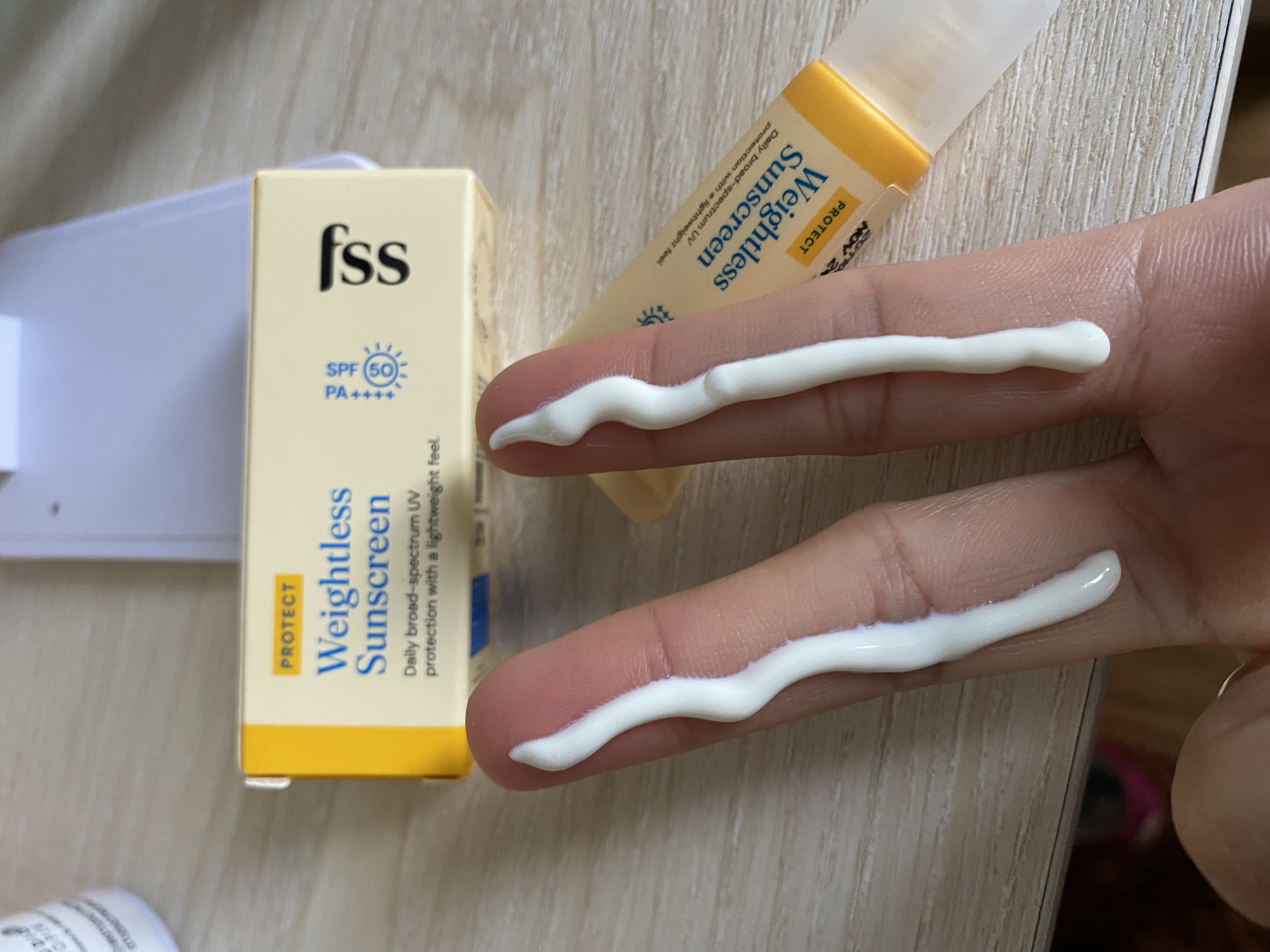 For Skins Sake Weightless Sunscreen SPF 50 PA ++++ [New Formula ...
