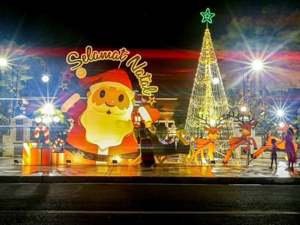Spot Instalasi Bertema Natal di Surabaya, Hadirkan Vibes Natal dan ...