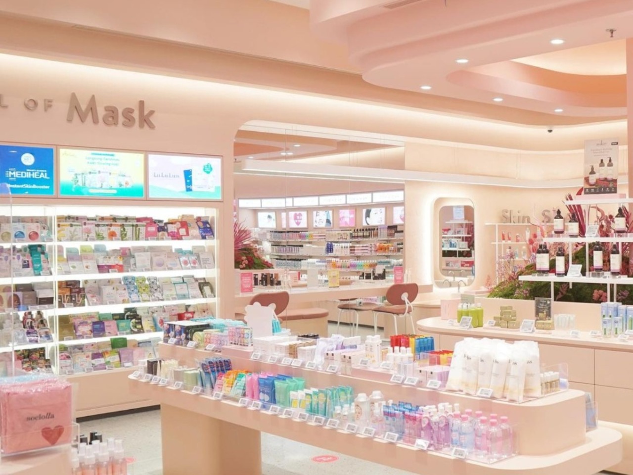 Keseruan Acara SBN Day Out & Opening Store Sociolla di Summarecon Mall ...