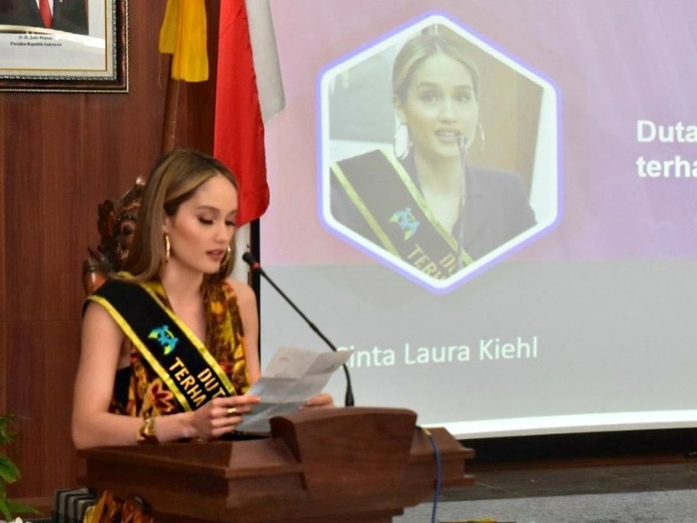 Ini Sederet Aksi Inspiratif Cinta Laura yang Aktif Mengajak Generasi ...