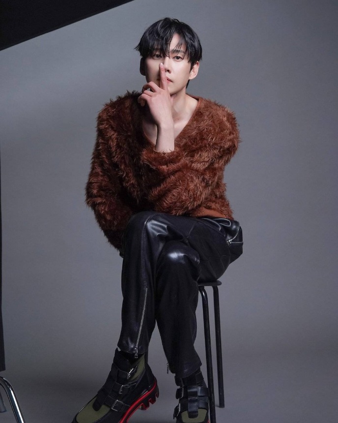 Curi Perhatian di 'Squid Game 2', ini Pesona Park Sung-hoon yang Tampan ...