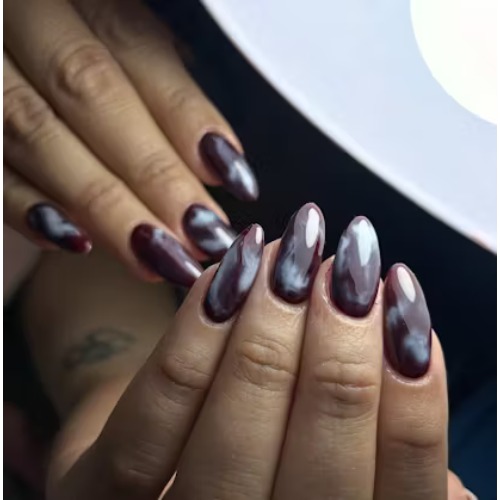10 Inspirasi Smoke Nail Art untuk Halloween yang Lebih Magical ...