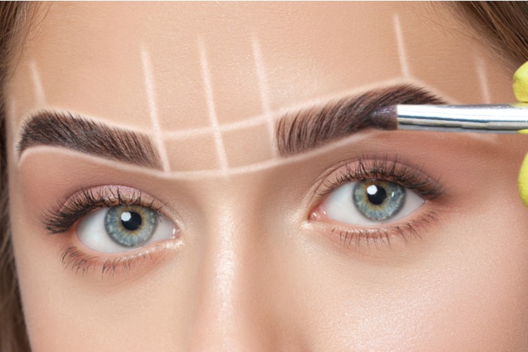 Menurut Pakar, Ini Panduan dalam Melakukan Perawatan Alis di Rumah ...