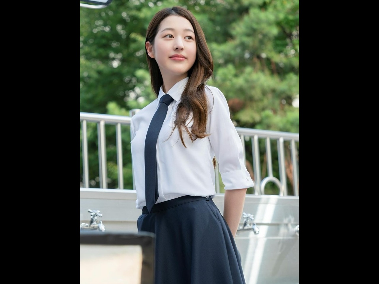 12 Potret Menawan Jang Da-ah, Pemeran Drama ‘Pyramid Game’ - Beauty Journal