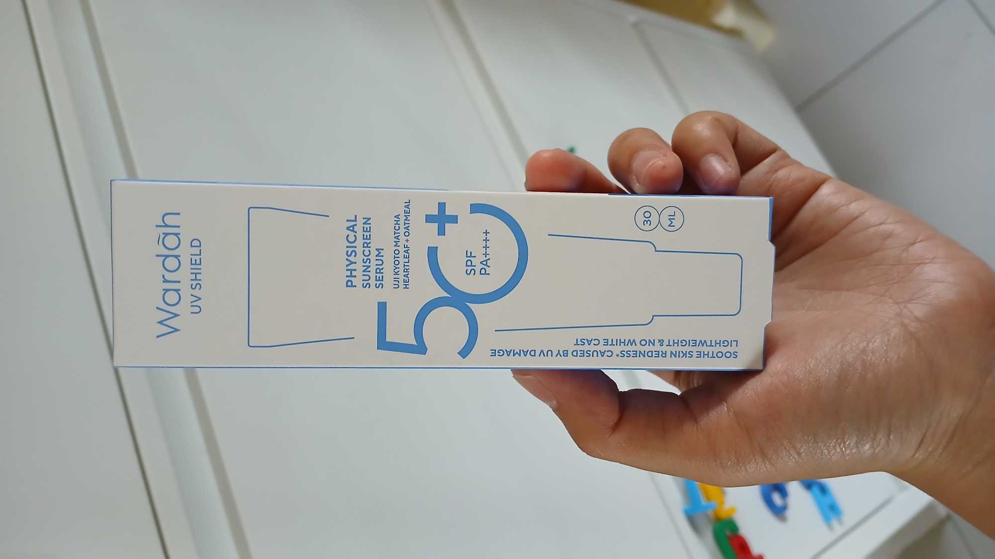 Wardah UV Shield Physical Sunscreen Serum SPF 50+ PA++++ - Review SOCO ...