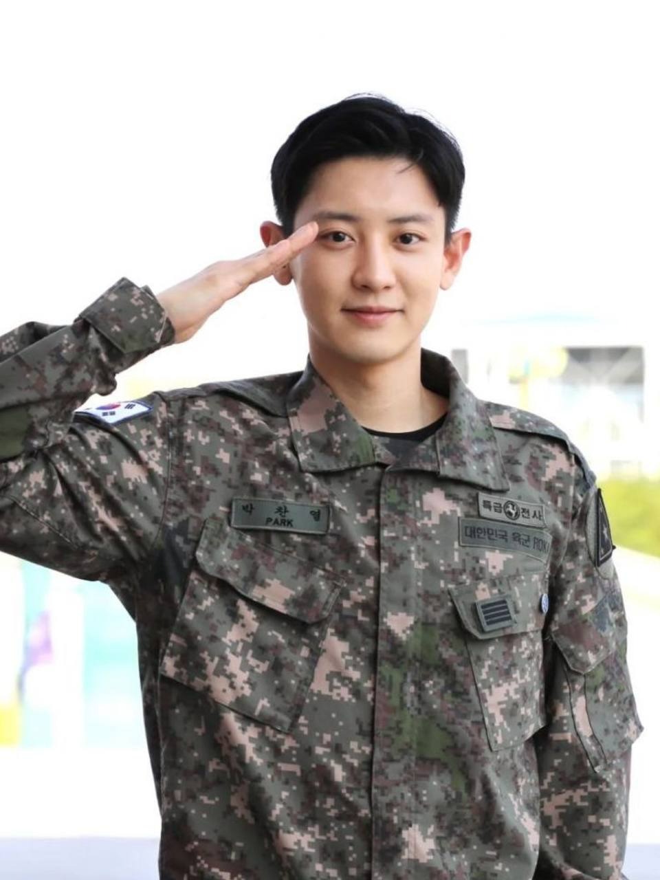 Gemoy hingga Maskulin, Intip Transformasi Penampilan Chanyeol EXO dari ...