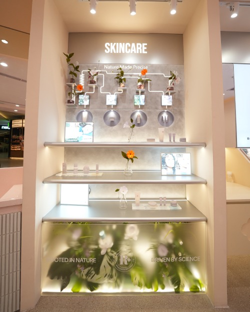 Rayakan 7 Tahun Kehadirannya di Indonesia, Rosé All Day Buka Offline ...