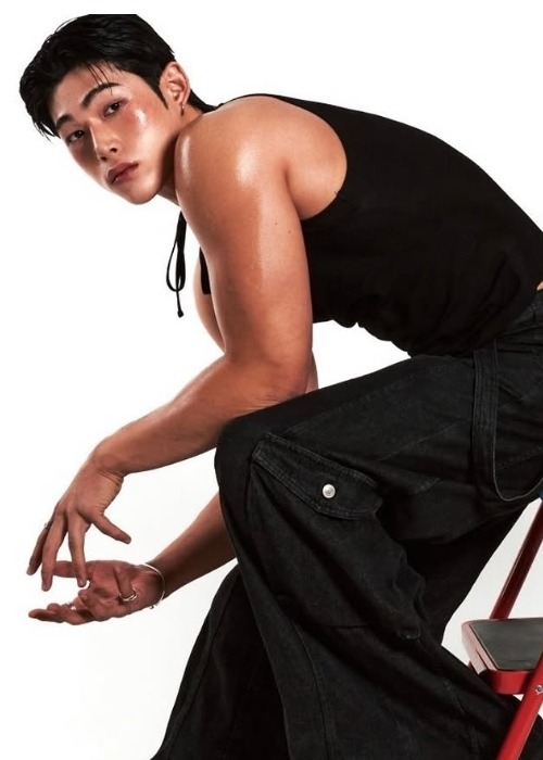 Finest Man In Single Inferno History, Begini Pesona Song Seung Il yang ...