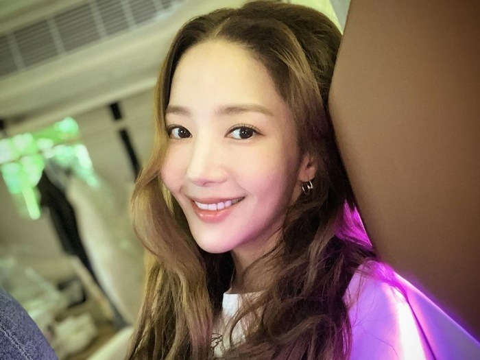 Dari Kasus Penggelapan hingga Tak Bayar Honor Lee Seung-gi, Ini Fakta Skandal Hook Entertainment ...