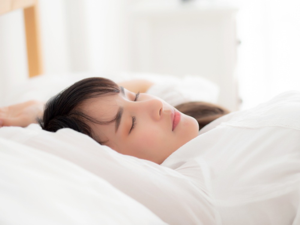 Berbagai Cara Efektif Meredakan Mata Bengkak dan Sembap Pasca Menangis ...