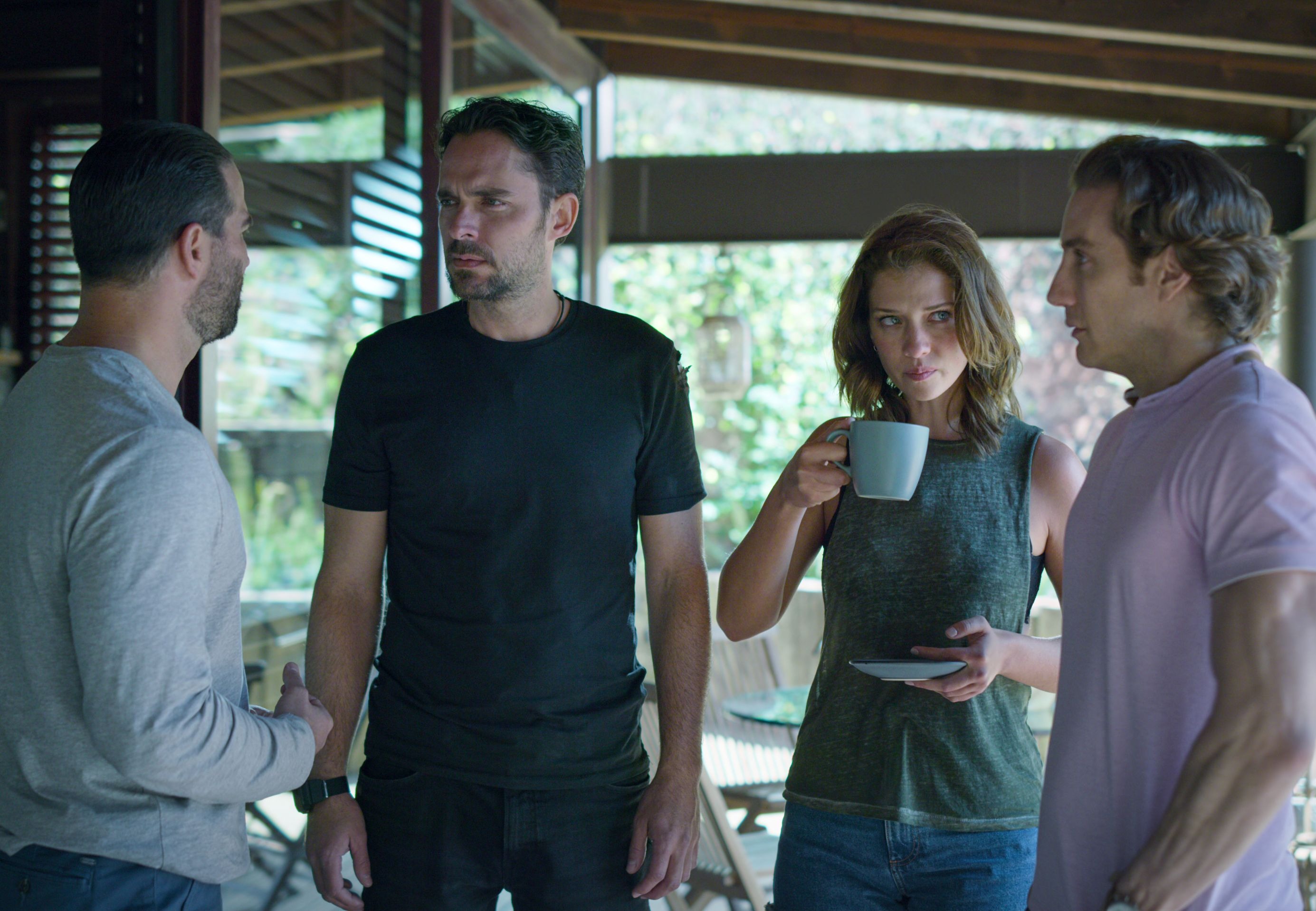 Review Series: Who Killed Sara?, Ungkap Misteri Pembunuhan Tak Terduga ...