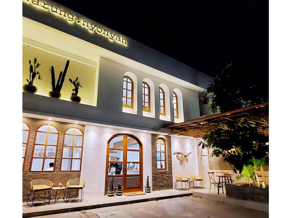 Rekomendasi Cafe di Jakarta dan Sekitarnya dengan Suasana Tropis ala ...