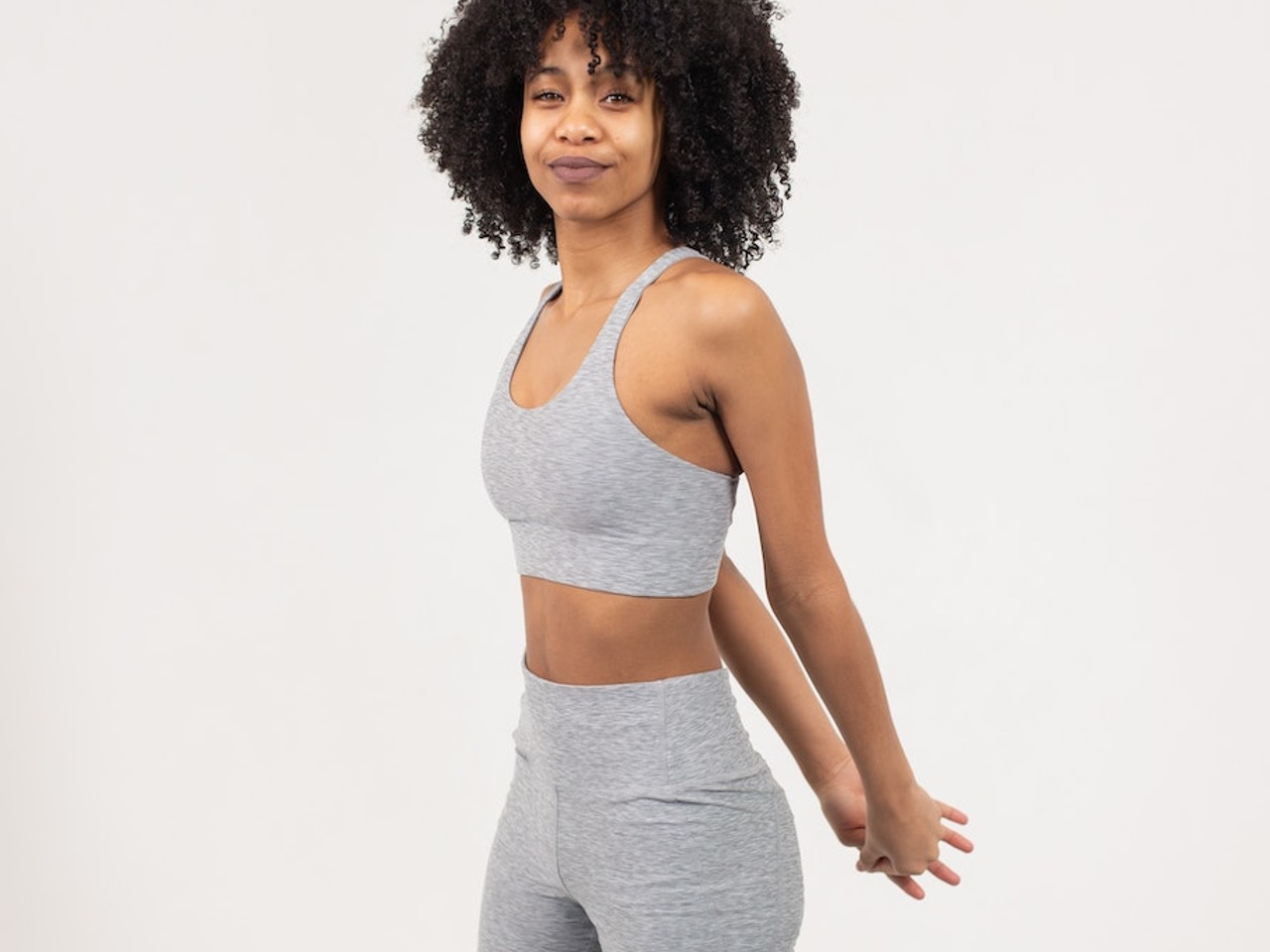Olahraga Jadi Lebih Semangat! Ini 10 Rekomendasi Sport Bra Lokal dengan ...