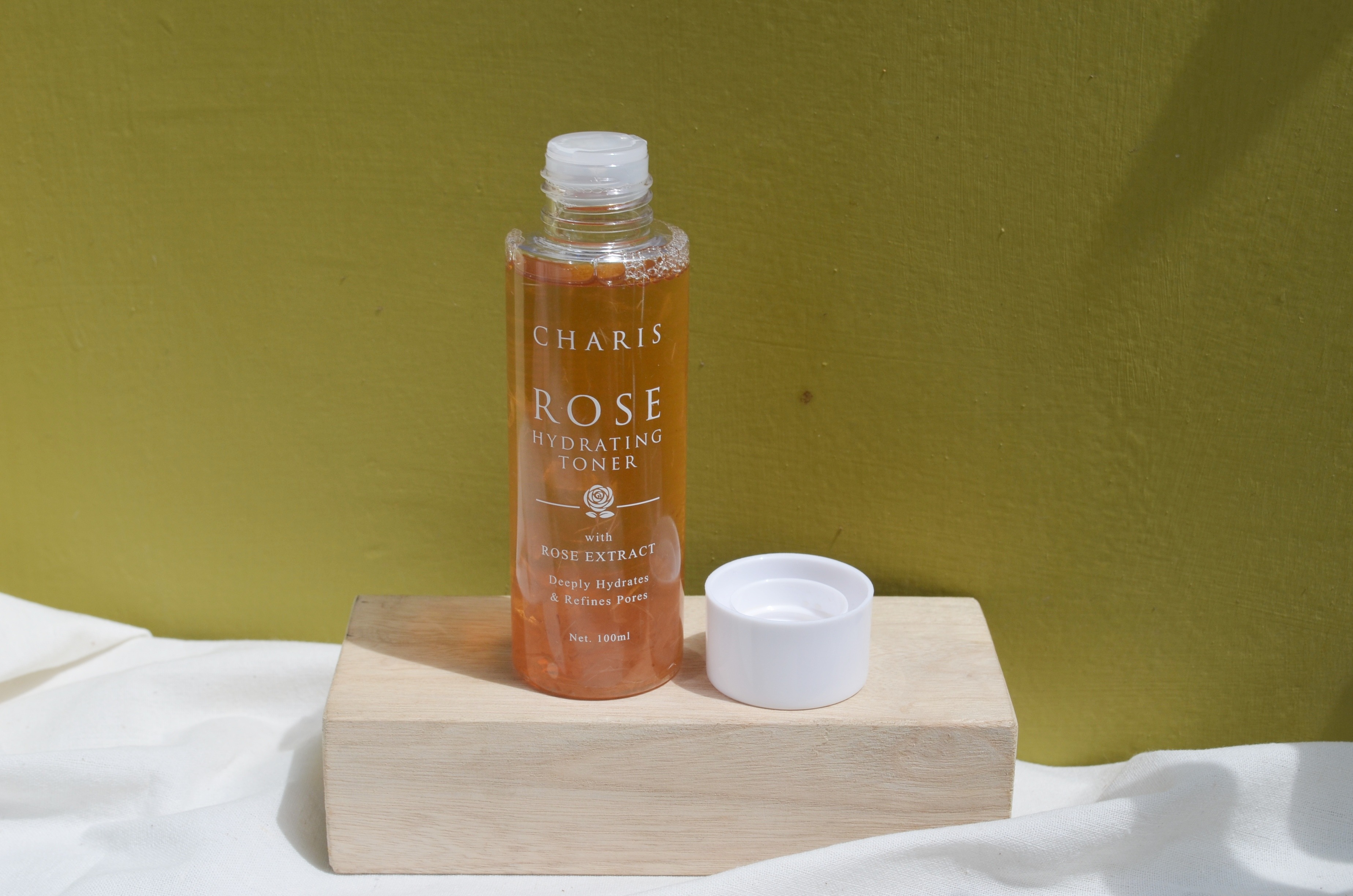 Review: Charis Rose Hydrating Toner, Seberapa Efektif Kemampuannya ...