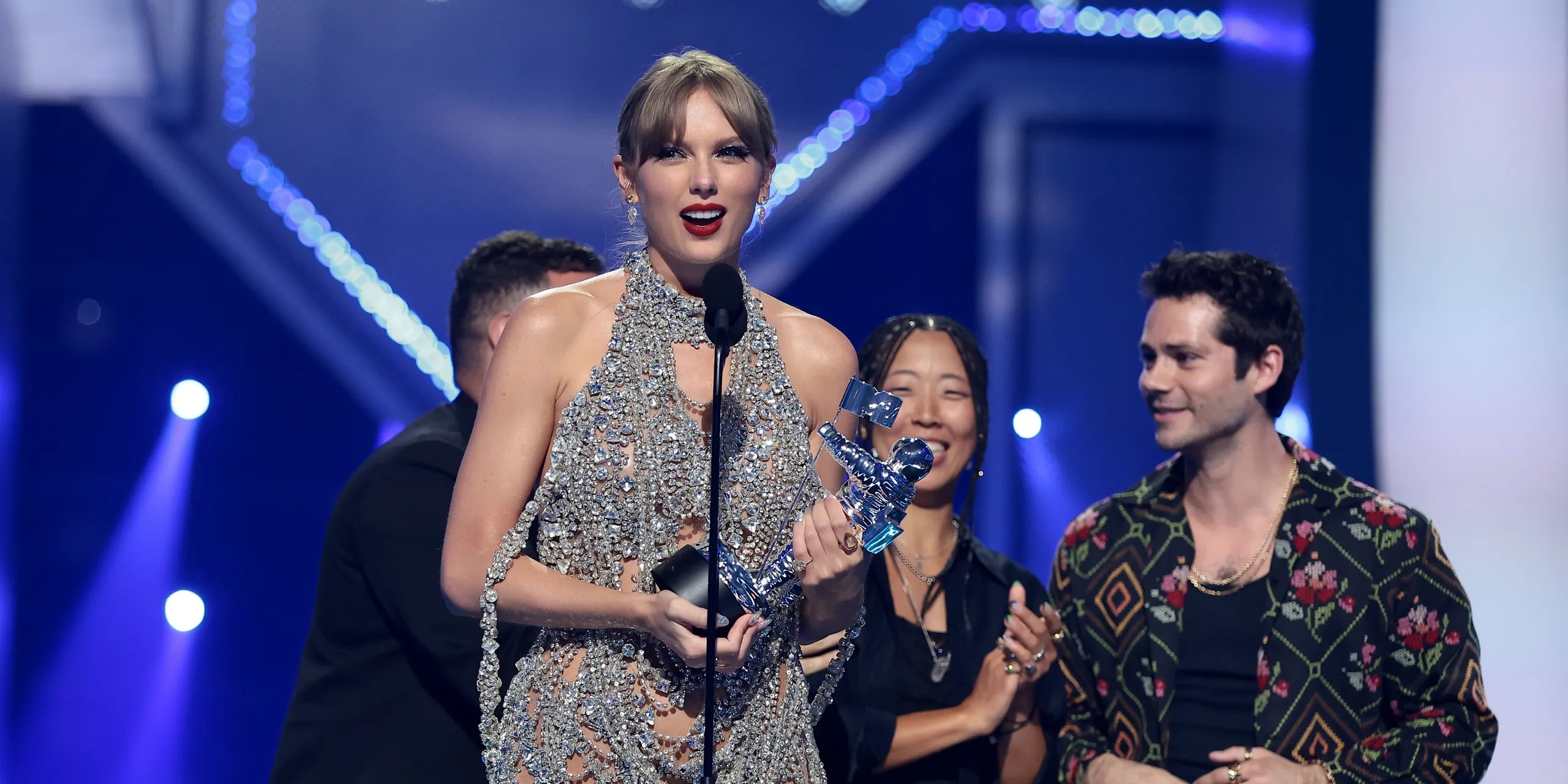 Taylor Swift dan Harry Styles Bawa Pulang 3 Piala Sekaligus, Ini Daftar Lengkap Pemenang MTV VMA ...