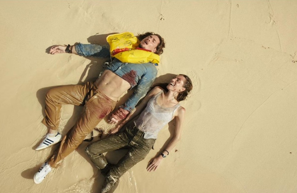 Review Film: Horizon Line, Pengalaman Menegangkan yang Menyatukan ...