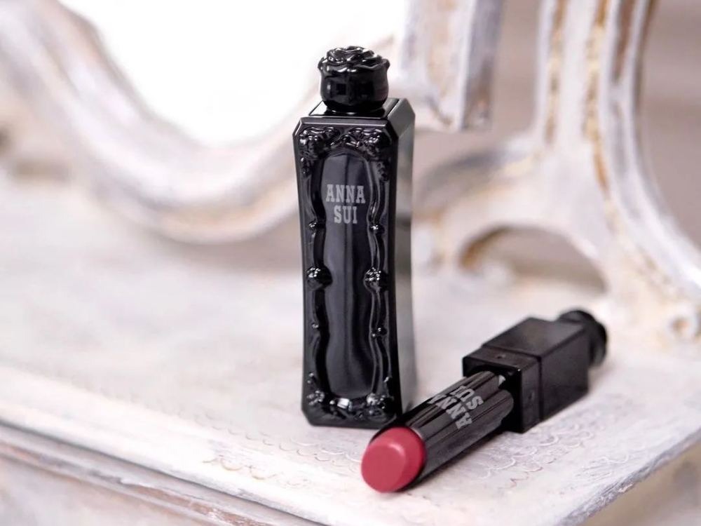Anna Sui Rouge Lipstick, Hadirkan Warna Baru dengan Desain Estetik ...