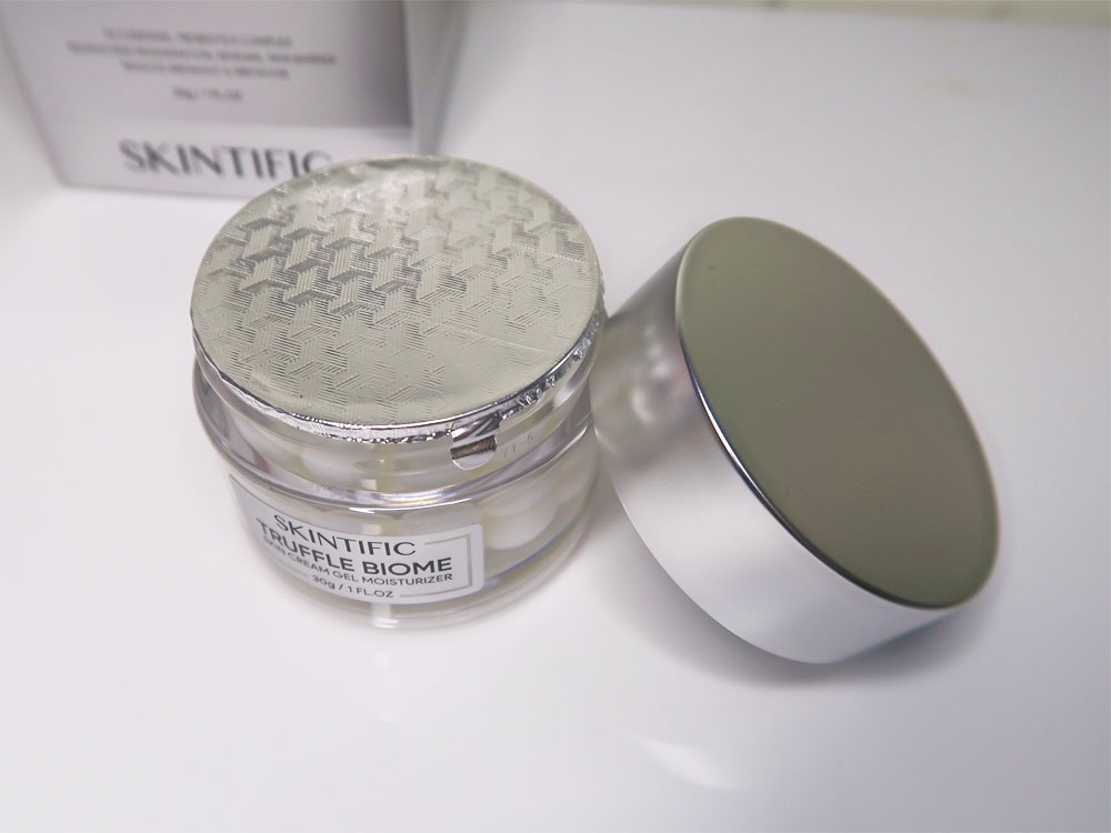 Review: Skintific Truffle Biome Skin Reborn Cream, Tekstur Unik dan ...