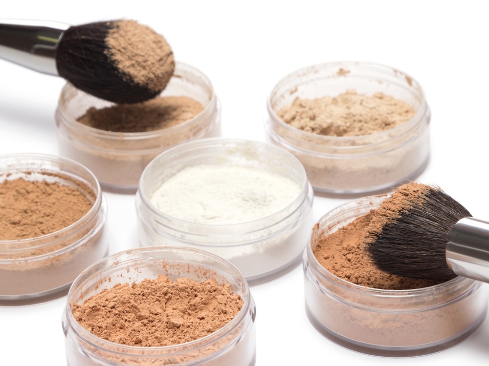 Yuk, Cari Tahu Perbedaan Jenis Bedak dan Manfaatnya untuk Tampilan ...