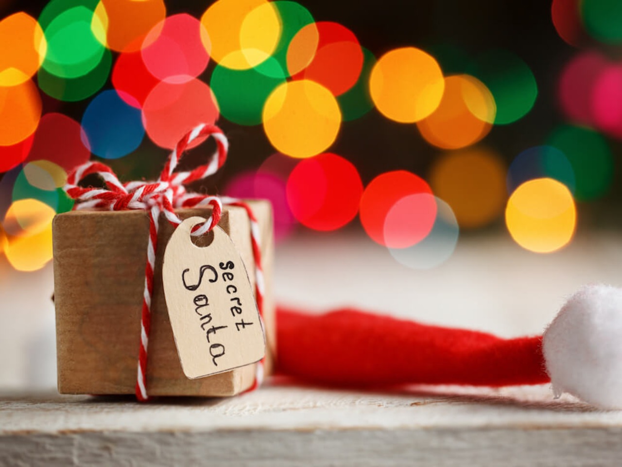 Secret Santa, Tradisi Tukar Kado Natal Secara Anonim yang Seru untuk ...