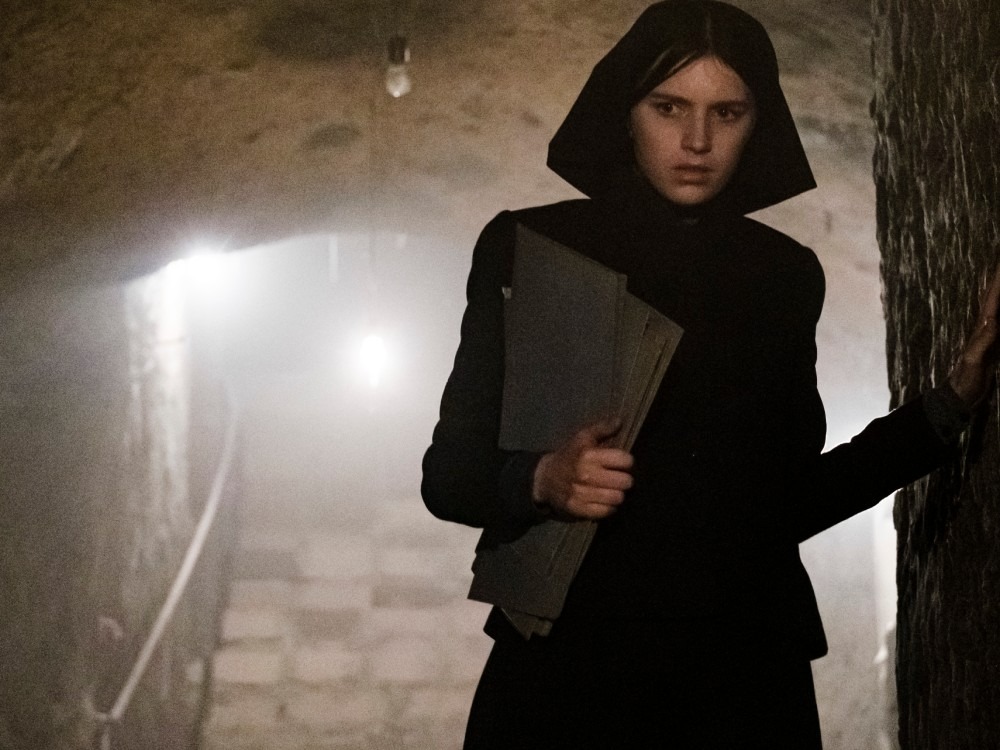 Review: The First Omen, Awal Mula Lahirnya Damien si Anak Iblis ...