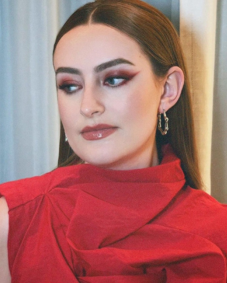 Pesona Amelia Dimoldenberg, Presenter yang Dijodohkan Netizen dengan ...