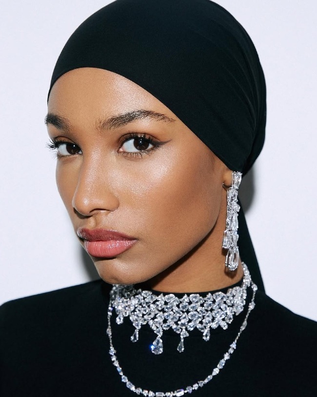 Halima Aden hingga Bella Hadid, ini Jajaran Model Muslim yang Populer ...