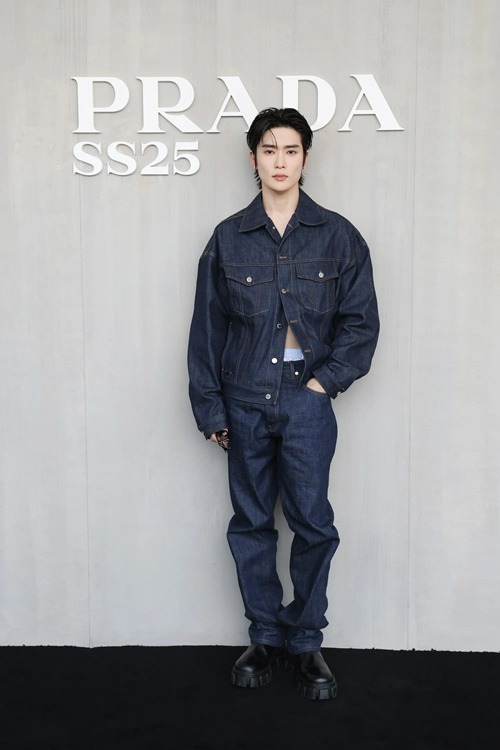 Ada Byeon Woo-seok hingga Joe Alwyn, ini Penampilan Seleb Dunia di ...