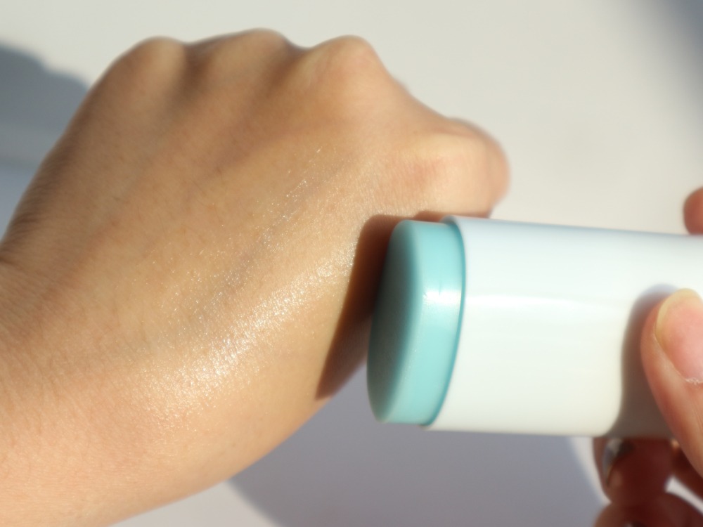 Review: SKIN1004 Hyalu-Cica Silky-Fit Sun Stick, Bikin Rajin Reapply ...