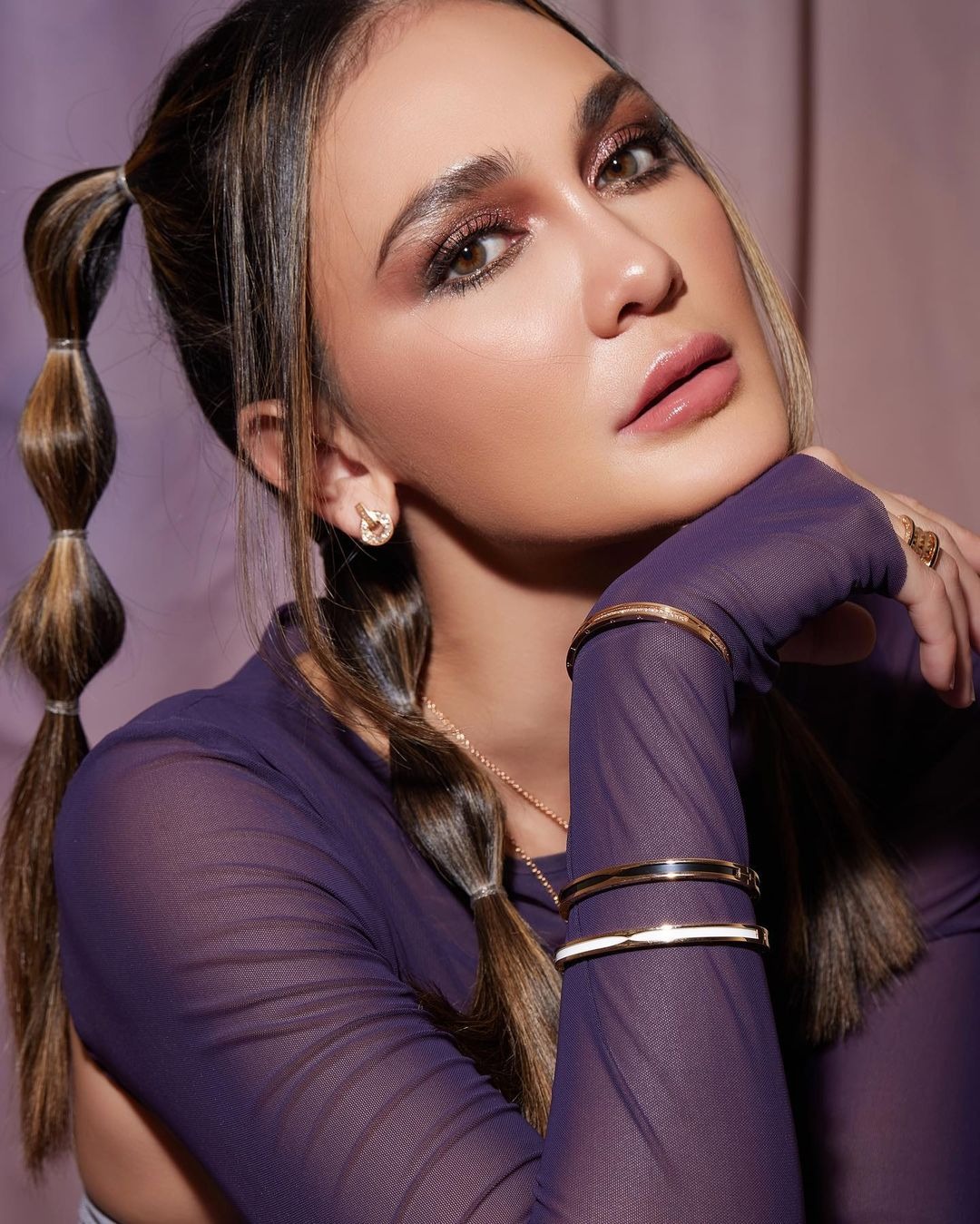 Punya Pesona Memikat, Ini 10 Gaya Makeup Terkini Luna Maya yang Menarik ...
