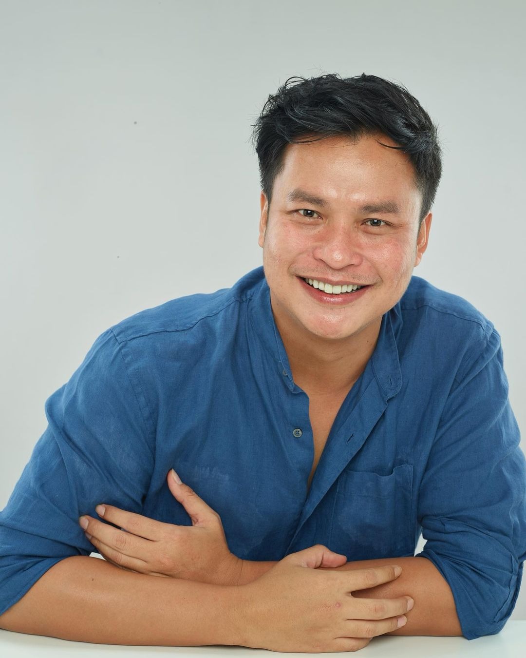 Awali Karier sebagai Coverboy hingga Jurnalis, Kenalan Lebih Dekat ...