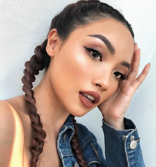 Memiliki Wajah Oriental yang Khas, Ini Deretan Makeup Look Ala Beauty ...