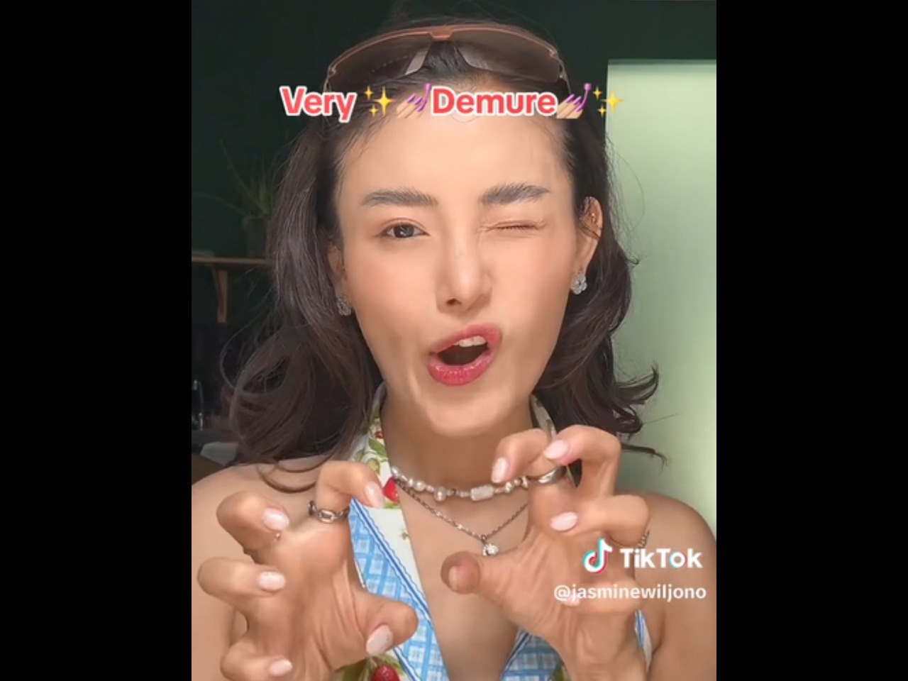 Ramai di TikTok, Apa Itu Tren "Demure" yang Ditiru Banyak Orang ...