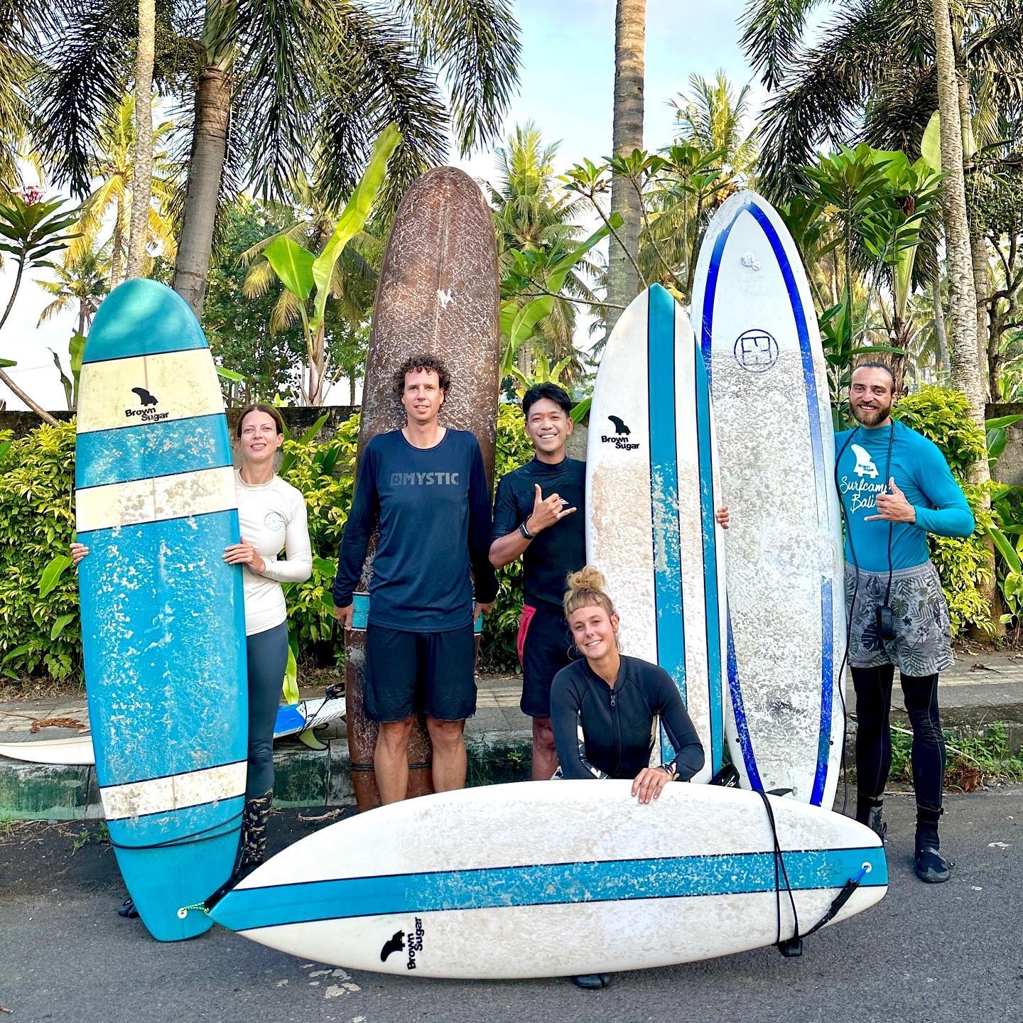 Pemula Bisa Gabung! Ini 10 Rekomendasi Surf School di Bali untuk ...