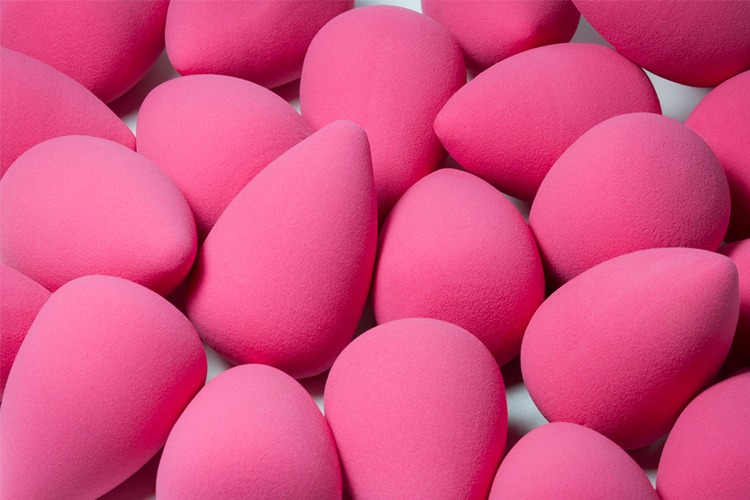 Mengenal Jenis Makeup Sponge dan Puff untuk Mengaplikasikan Produk ...