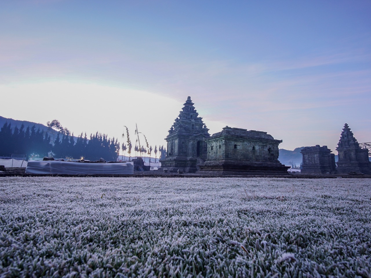 Selain Borobudur dan Prambanan, 7 Candi di Indonesia Ini Tawarkan ...