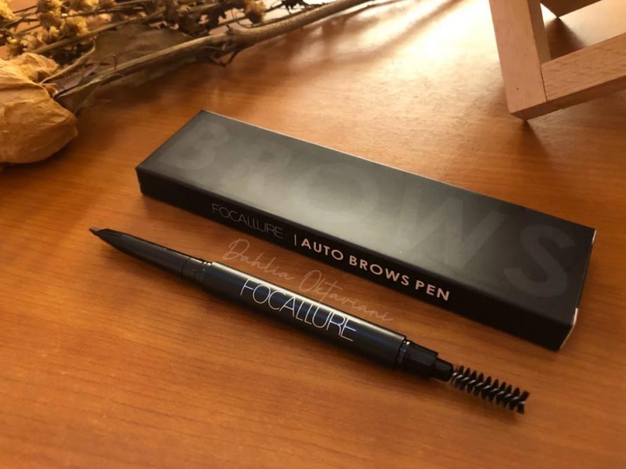Review: Focallure Auto Brows Pen, Pensil Alis Praktis yang Recommended ...