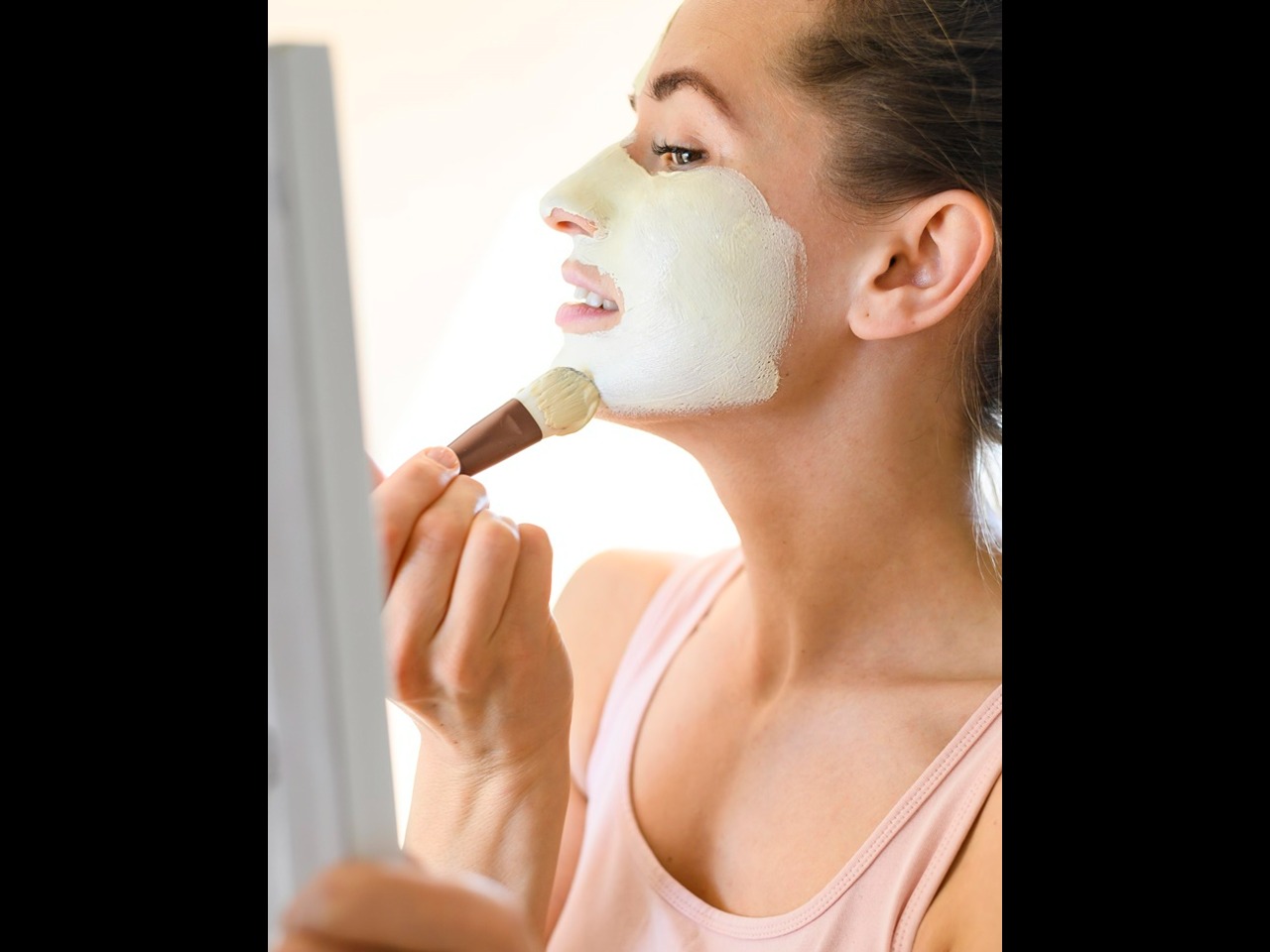 Rekomendasi 10 Wash-off Mask dengan Efek Mencerahkan hingga Samarkan Bekas Jerawat - Beauty Journal