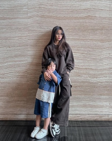 Biar Nggak Bosen, ini OOTD Fuji An yang Cocok Ditiru Buat Nongkrong ...